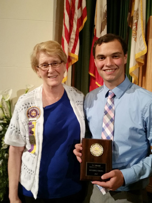 Oberg receives scholarship | News, Sports, Jobs - Messenger News